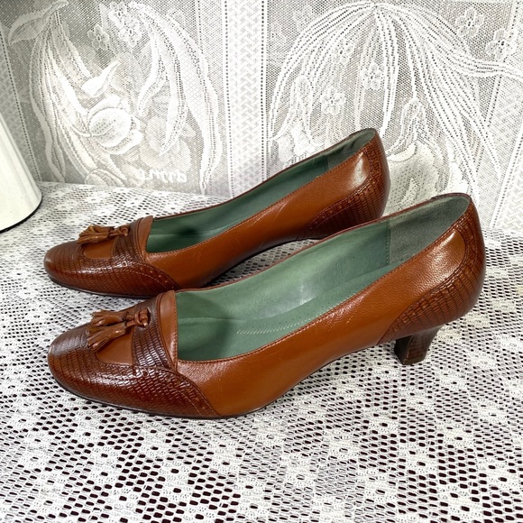 Naturalizer | Shoes | Naturalizer Womens Medium Heel Shoes | Poshmark
